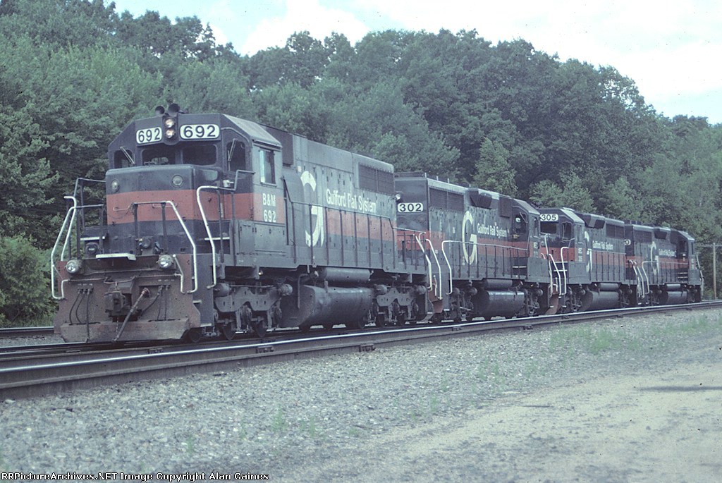 B&M SD39 692